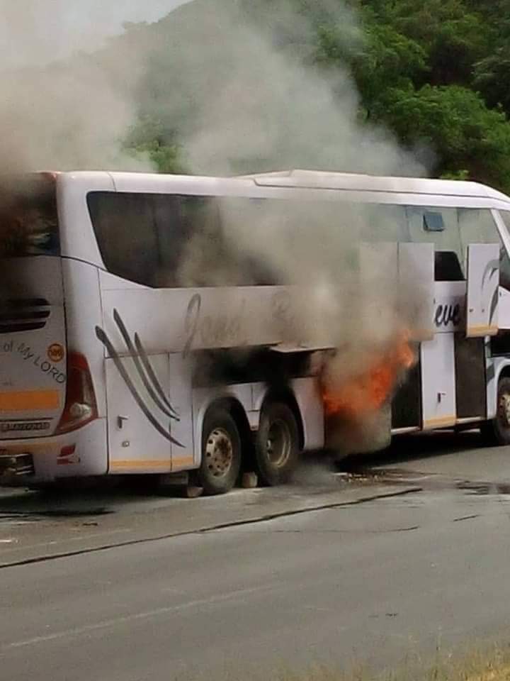 JONDA BUS BURNS TO ASHES - ZED GOSSIP